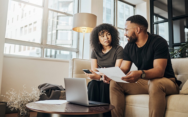 Navigating Budgeting as a Dynamic Duo - Primis Bank